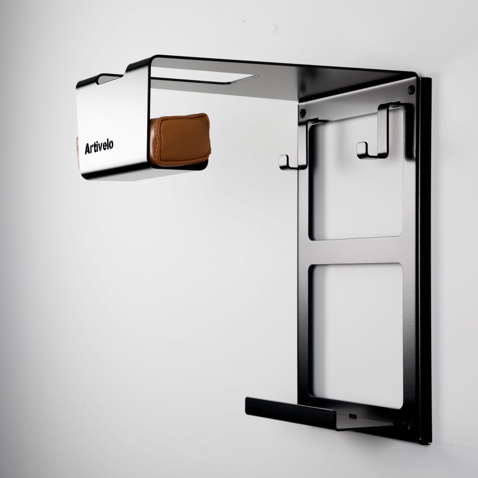 Road Bike hang system - BikeDock Urban Black - Stylish and very practical